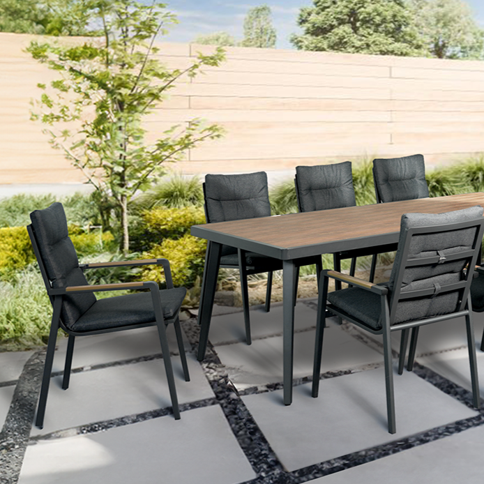 Outdoor Tables – MacLeod's Furniture