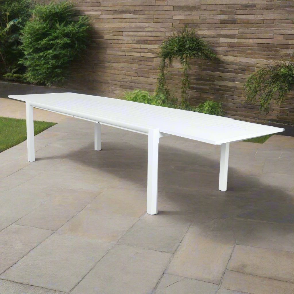 Eclipse Outdoor Extension Dining Table – MacLeod's Furniture